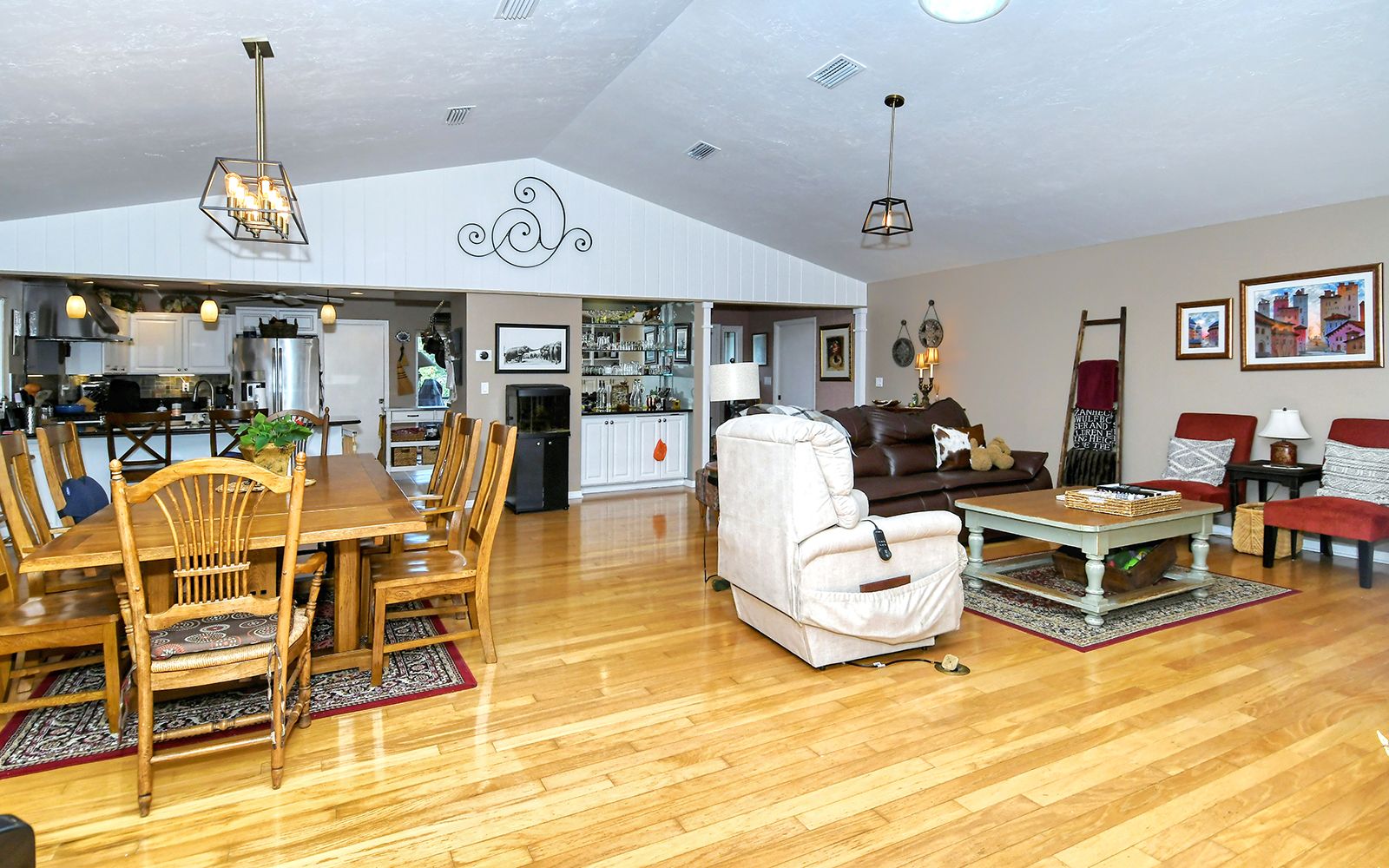 pix360.com | Real Estate Photography & Virtual Tours - 3757 Countryside ...