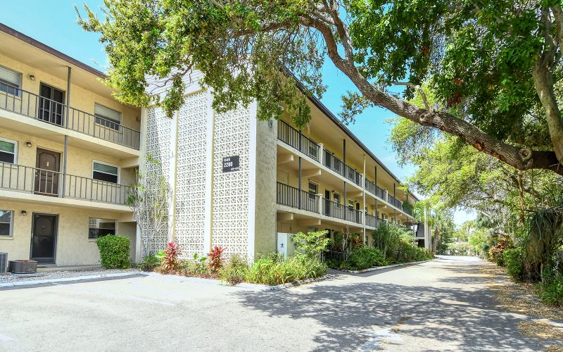 pix360.com | Real Estate Photography & Virtual Tours - 2280 Stickney ...