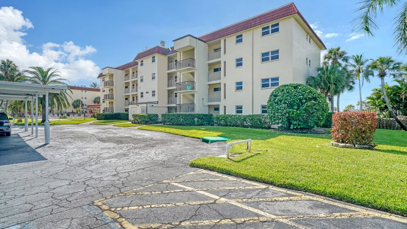 909 Beach Rd Unit 403 | pix360.com | Real Estate Photography & Virtual ...